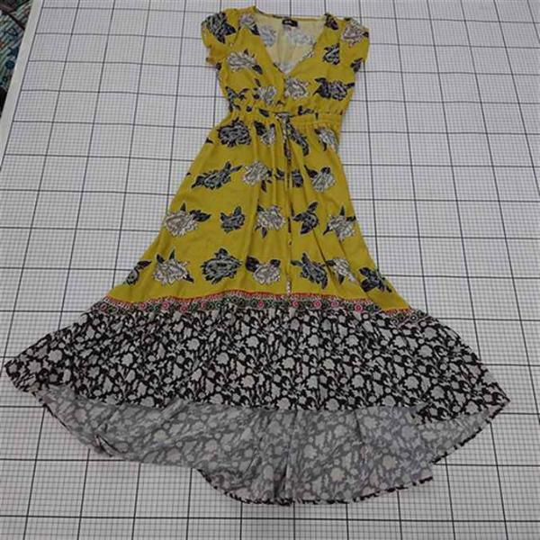 管理番号： 150930001285420251118ベースW/石付属品： 無<br>採寸は1cm格の格子背景で行っております。<br>サイズ表記が不確かな為、表記なしとさせていただきます。カテゴリのサイズは確実なも...