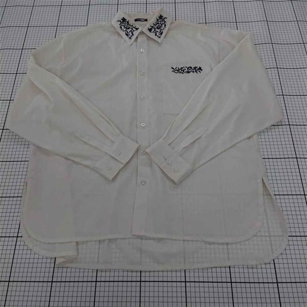 管理番号： 150930001660920251118ベースW/知付属品： 無<br>採寸はAIが1cm各の格子背景で行っております。素材： 画像参照色： エリノロゼット Elino Loset EL206062BW 刺繍入り長...