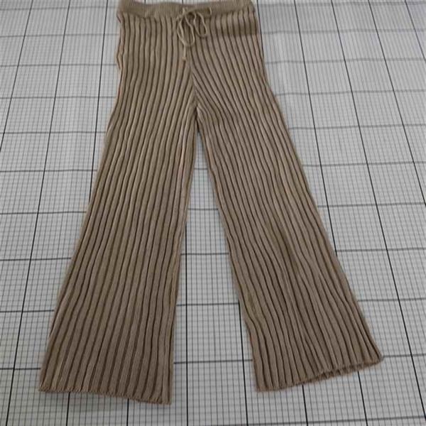 管理番号： 151023000650920251118ベースW/小付属品： 無<br>採寸はAIが1cm各の格子背景で行っております。素材： 画像参照色： ドゥアルシーヴ DOUX ARCHIVES Y5735-ARDO リブニ...