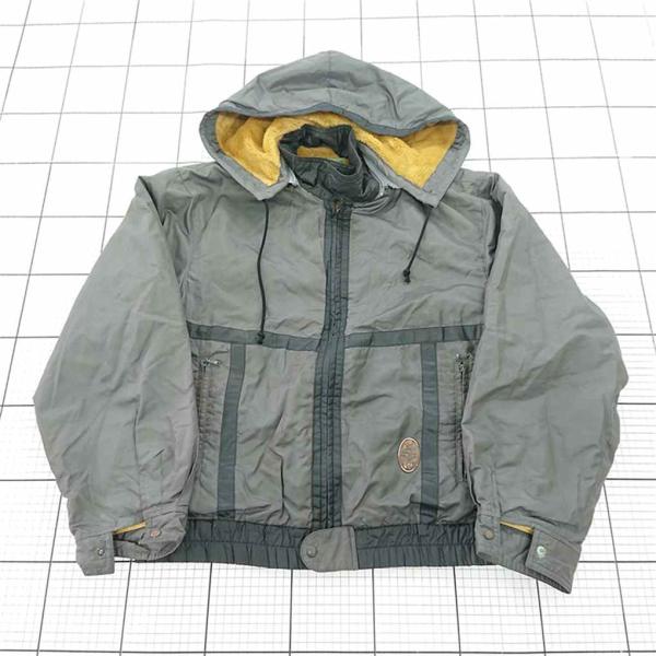 管理番号： 151023001022320251127ベースW/石付属品： 無<br>採寸はAIが1cm各の格子背景で行っております。素材： 画像参照色： Mr. Bob Johnes 144-5007 フード付きジャケット L...