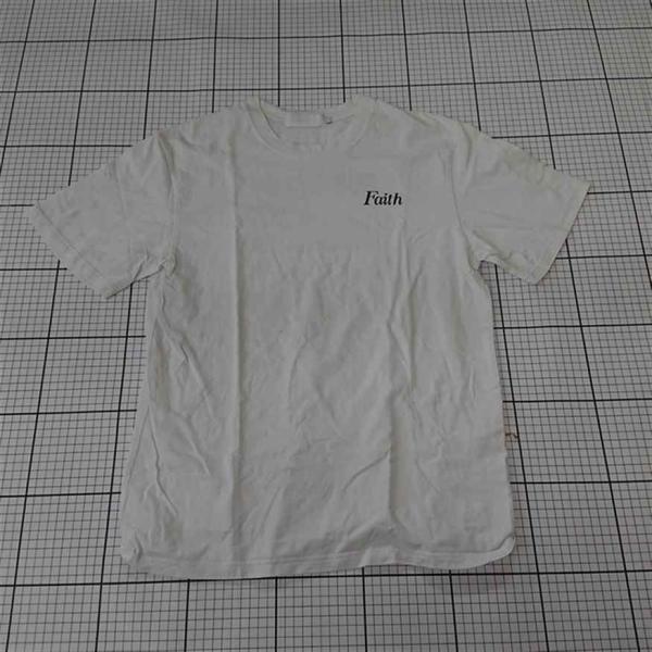 管理番号： 151024001062620251203ベースW/知付属品： 無<br>採寸はAIが1cm各の格子背景で行っております。素材： 画像参照色： ラバンダ LAVANDA LV20SSP0001 FaithプリントTシ...