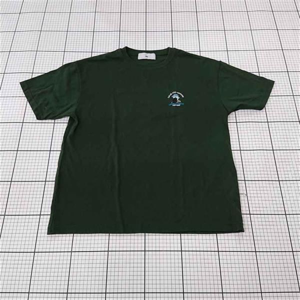 管理番号： 151029001448320251119ベースW/小付属品： 無<br>採寸はAIが1cm各の格子背景で行っております。素材： 画像参照色： イルズ ills SF2322905 刺繍Tシャツ ダークグリーン メン...