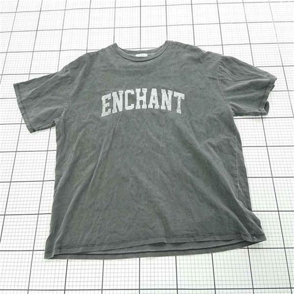 管理番号： 151106002711520260307ベースW/小付属品： 無<br>採寸はAIが1cm各の格子背景で行っております。素材： 画像参照色： ローリーズファーム LOWRYS FARM ENCHANTロゴTシャツ ...