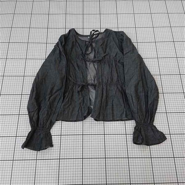 管理番号： 151106003192120251203ベースW/知付属品： 無<br>採寸はAIが1cm各の格子背景で行っております。素材： 画像参照色： エヘカソポ ehk?s?p? NSD-2700165 フリル袖ブラウス ...