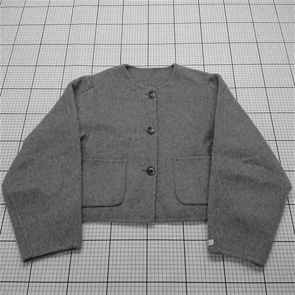 管理番号： 151106003308620251210ベースW/小付属品： 新品タグ<br>採寸はAIが1cm各の格子背景で行っております。素材： 画像参照色： ディーホリック DHOLIC 1124Q290 ウール100% グ...