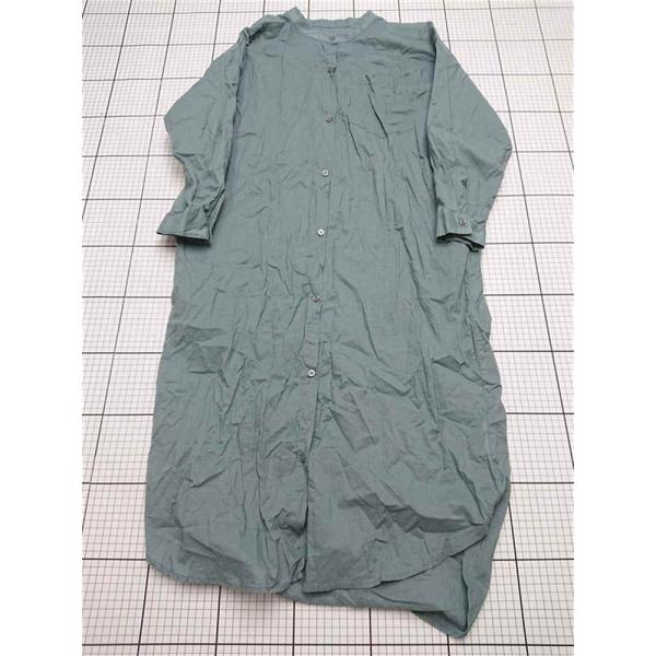 管理番号： 151110000625420251204ベースW/K付属品： 無<br>採寸はAIが1cm各の格子背景で行っております。素材： 画像参照色： アダムエロペ ADAM ET ROP? GASIN コットンロングシャツ...