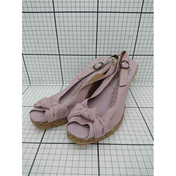 管理番号： 151110000813520260307ベースS/鈴付属品： 無<br>採寸はAIが1cm各の格子背景で行っております。素材： /ソール色： カスタニエール Castaner ウェッジソール サンダル ピンク系 レ...