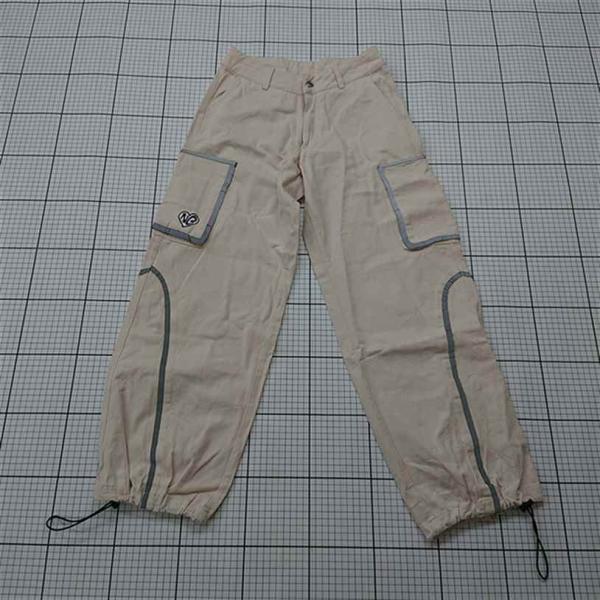 管理番号： 151112001267920260308ベースW/増付属品： 無<br>採寸はAIが1cm各の格子背景で行っております。素材： 画像参照色： Nope Girl NG1010ベージュ系 リフレクターカーゴパンツ レ...