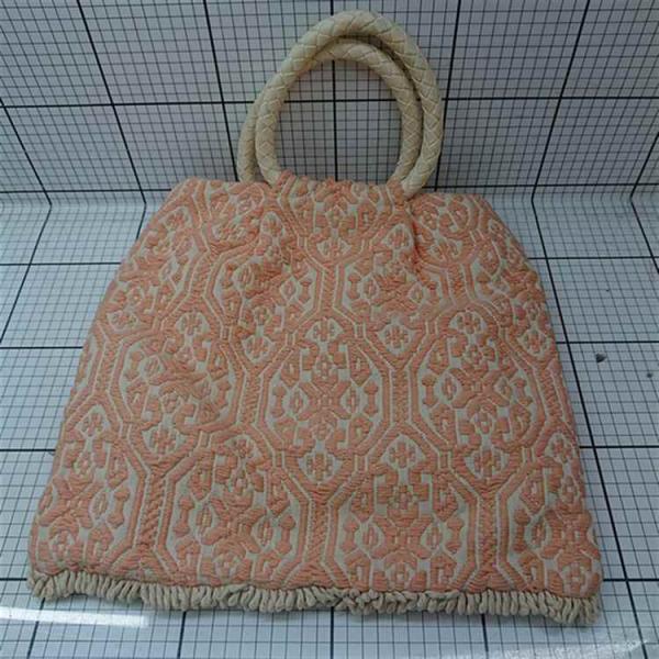 管理番号： 151201000260220260308ベースB/K付属品： 無<br>採寸はAIが1cm各の格子背景で行っております。素材： 色： アントネッロ Antonello ハンドメイド トートバッグ ピンク系 レディー...