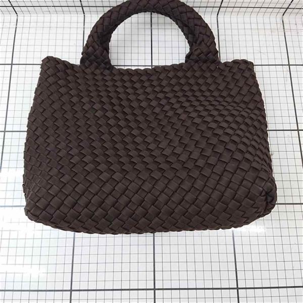 管理番号： 151201000342520260308ベースB/鈴付属品： 無<br>採寸はAIが1cm各の格子背景で行っております。素材： 色： ソラリス セレネ SOLARIS SELENE 編み込みトートバッグ ダークブラ...