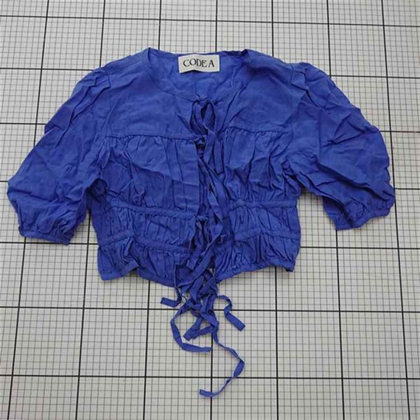 管理番号： 151201000925020260308ベースW/鈴付属品： 無<br>採寸はAIが1cm各の格子背景で行っております。素材： 画像参照色： コードエー CODE A 2554 R99-86015 ギャザーデザイン...