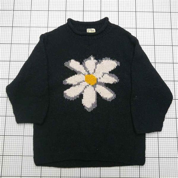 管理番号： 151202002664320260308ベースW/鈴付属品： 無<br>採寸はAIが1cm各の格子背景で行っております。素材： 画像参照色： マクマホンウーレン Mcmahon Woolen デイジー柄ウールニット...