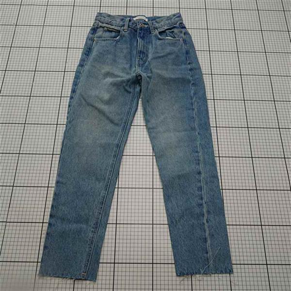 管理番号： 151202003208820260308ベースW/鈴付属品： 無<br>採寸はAIが1cm各の格子背景で行っております。素材： 画像参照色： ヴィセンテ Vicente 4683-031-7 ストレートデニムパンツ...