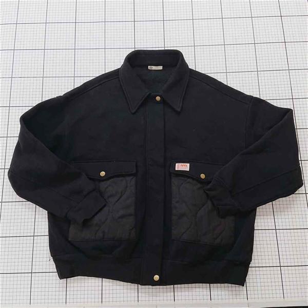 管理番号： 151210001144620260308ベースB/K付属品： 無<br>採寸はAIが1cm各の格子背景で行っております。素材： 画像参照色： ジャバ JaVa キルティング切替ジャケット ブラック系 メンズ Mサイ...