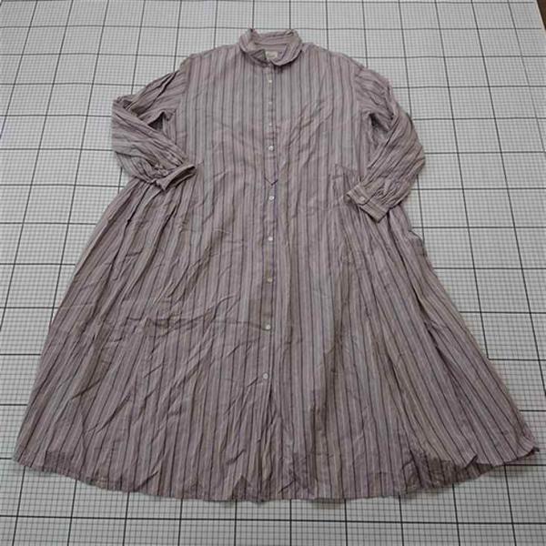 管理番号： 151222001847920260308ベースB/K付属品： 無<br>採寸はAIが1cm各の格子背景で行っております。素材： 画像参照色： レネ Lene non finito ストライプシャツワンピース コット...