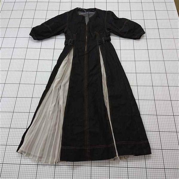 管理番号： 151222002812620260308ベースB/K付属品： 無<br>採寸はAIが1cm各の格子背景で行っております。素材： 画像参照色： CPCM 5KA5H-9578 デニム切替プリーツワンピース ブラック系...