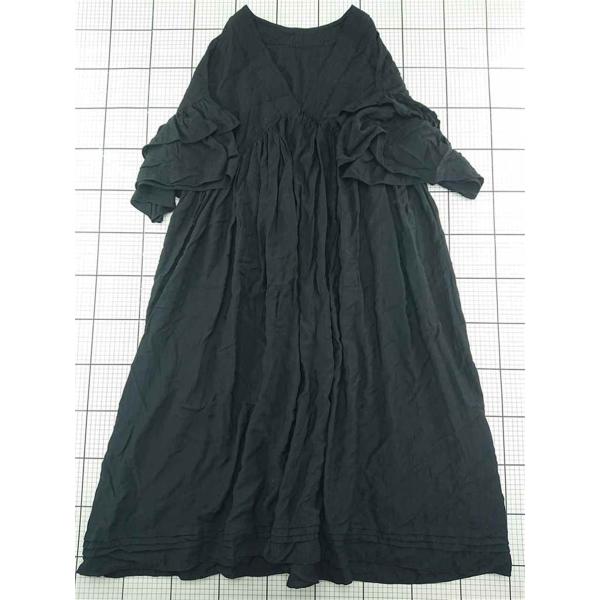 管理番号： 151222007089720260320ベースB/K付属品： 無<br>採寸はAIが1cm各の格子背景で行っております。素材： 画像参照色： リブロキュー Libro Cue フリルスリーブロングワンピース ブラッ...