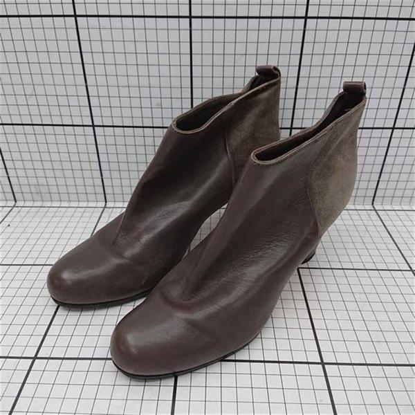 管理番号： 151222007714820260320ベースB/K付属品： 無<br>採寸はAIが1cm各の格子背景で行っております。素材： 画像参照色： ピエトロ・バルディーニ Pietro Baldini レザー切替ショート...