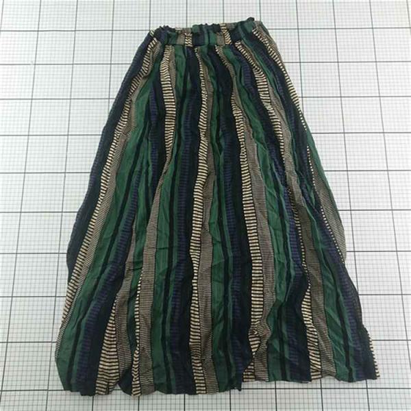 管理番号： 160115000433820260320ベースB/K付属品： 無<br>採寸はAIが1cm各の格子背景で行っております。素材： 画像参照色： ウフル UHURU コットンストライプスカート Sサイズ レディースサイ...