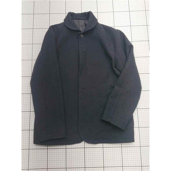 管理番号： 160302000026620260407ベースB/K付属品： 無<br>採寸はAIが1cm各の格子背景で行っております。素材： 画像参照色： コムサコミューン COMME CA COMMUNE スタンドカラージャケ...
