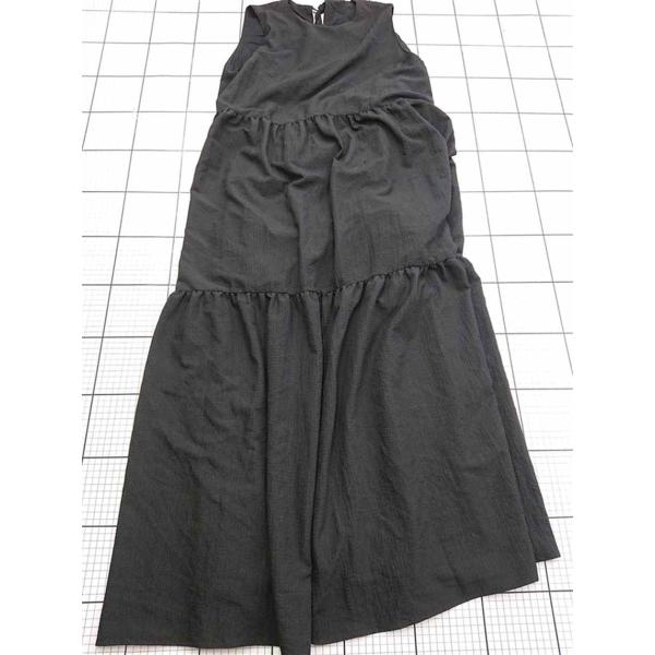 管理番号： 160309001914420260323ベースB/K付属品： 無<br>採寸はAIが1cm各の格子背景で行っております。素材： 画像参照色： ステートオブマインド STATE OF MIND ティアードロングワンピ...
