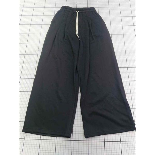 管理番号： 160309002581720260414ベースB/K付属品： 無<br>採寸はAIが1cm各の格子背景で行っております。<br>新品タグ付属素材： 画像参照色： アティレ atti?e 901286 ワ...