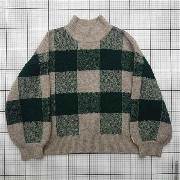 管理番号： 160309002655520260320ベースB/K付属品： 無<br>採寸はAIが1cm各の格子背景で行っております。素材： 画像参照色： ジャバ JaVa JV0420003 チェック柄ハイネックニットセーター...