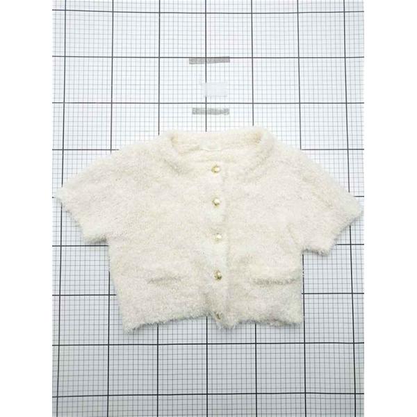 管理番号： 160323000217320260416ベースB/K付属品： 無<br>採寸はAIが1cm各の格子背景で行っております。素材： 画像参照色： チコ Chico CH24-059 シャギーニットカーディガン アイボリ...