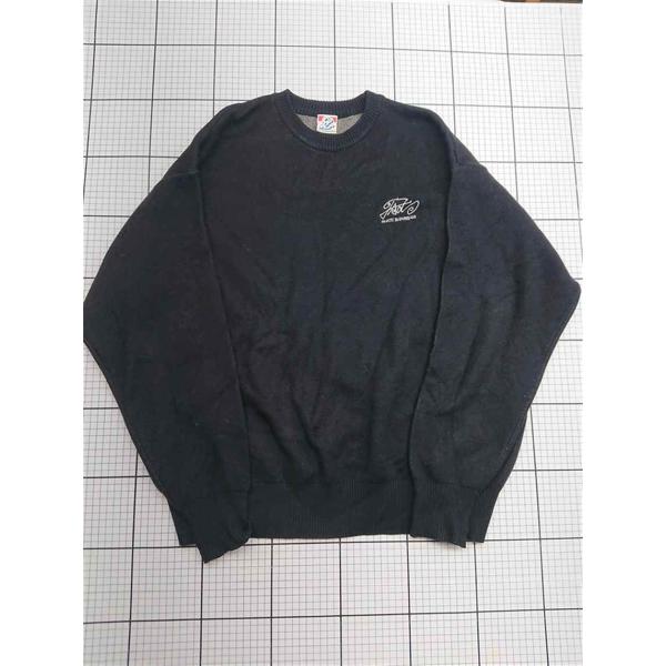 管理番号： 160323003119720260408ベースB/K付属品： 無<br>採寸はAIが1cm各の格子背景で行っております。素材： 画像参照色： クーパー CoPer ドミノ刺繍クルーネックニット ブラック系 メンズサ...
