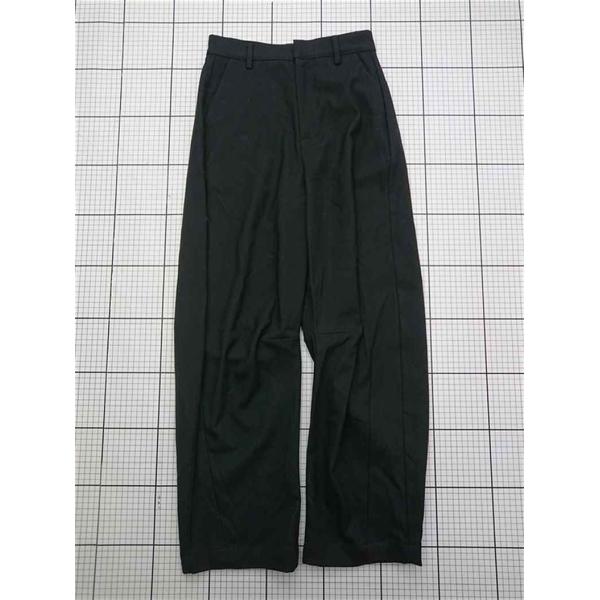 管理番号： 160403001830220260416ベースB/K付属品： 無<br>採寸はAIが1cm各の格子背景で行っております。素材： 画像参照色： アボール Abor 232-626-009 ワイドパンツ ブラック系 レ...