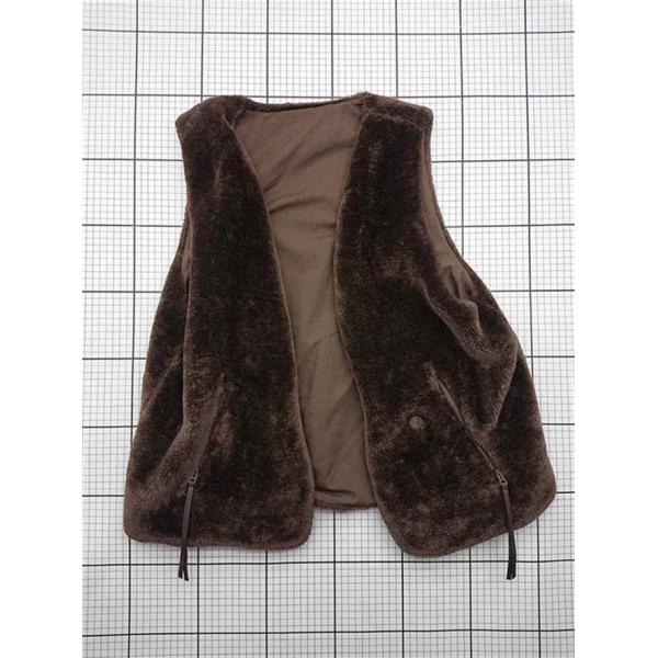 管理番号： 160408000910720260520ベースB/K付属品： 無<br>採寸はAIが1cm各の格子背景で行っております。素材： 画像参照色： ノイア Noia WDA2504 フェイクファーベスト ブラウン系 レデ...