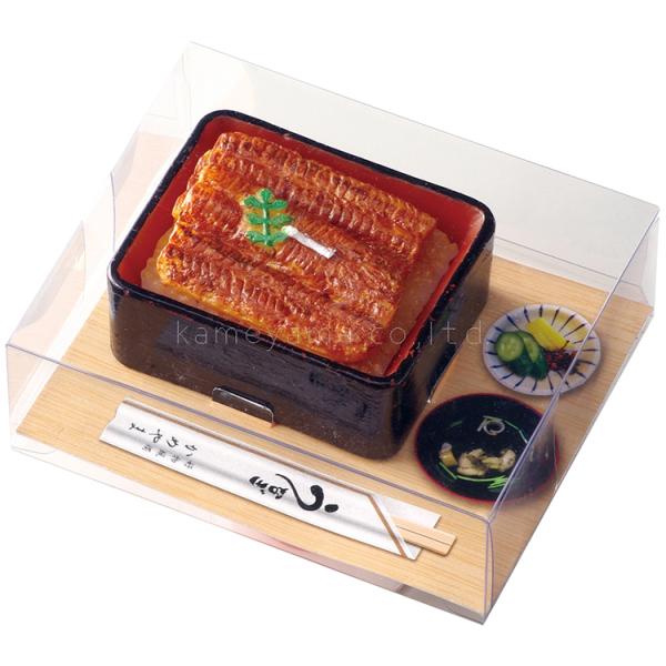 夏に限らず一年中食べる習慣がある日本人には馴染み深いうな重をキャンドルにしました。炭火であぶった美味しそうな焼き目と、タレがしみこんだご飯がリアル。ミニジョッキキャンドルなどとセットするのがおすすめです。【商品詳細】燃焼時間：約１時間材　　...