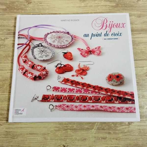 【刺しゅう】【クロスステッチ】【洋書】【フランス語】【point-de-croix】【point・de・croix】【フランス・刺しゅう】【フランス・手芸】
