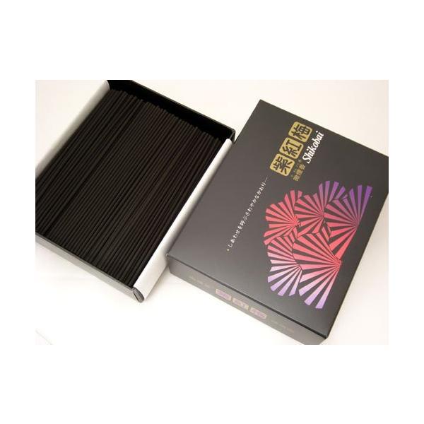 ※多くのお客様に可能な限り最短で配送するためにも、置き配での配送にご理解・ご了承願います。【商品名】　誠寿堂 微煙線香【紫紅梅(しこうばい)】 徳用大箱 【商品説明】　 【サイズ】　高さ : 4.30 cm　横幅 : 12.60 cm　奥行...