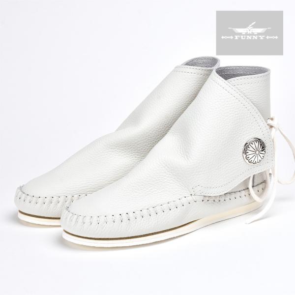 【ブランド名】FUNNY ORIGINAL（ファニーオリジナル）【品名】MOCCASIN／SQUAW BOOTS（スクーブーツ）【素材／カラー】フロント・ベース：シュリンク（牛皮革）／ホワイトポイント：シュリンク（牛皮革）／ホワイトレース：...