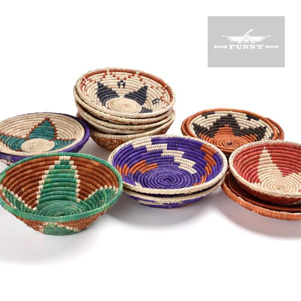 【ブランド名】El Paso Saddleblanket （エルパソ・サドルブランケット）【品名】Small Bowl Baskets【サイズ】直径約18cm〜約23cm※パターンにより多少前後します。【商品説明】アメリカ・テキサス州、エル...