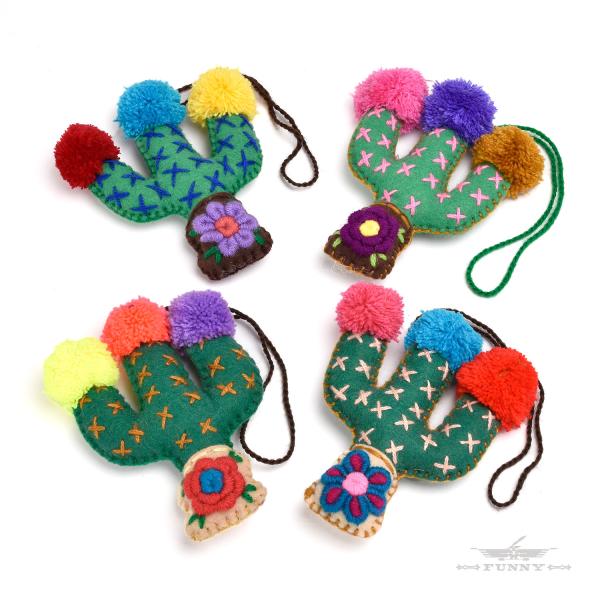 【品名】CHIAPAS DOLL CUCTUS CHARM（チアパスドール サボテンチャーム）【サイズ】全長：約13cm（吊り紐を含まない）※手作りのため個体差が生じます。