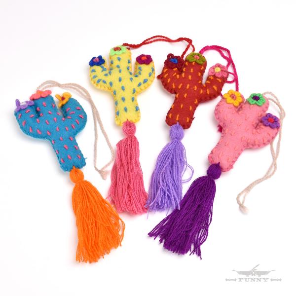 【品名】CHIAPAS DOLL CUCTUS FRINGE CHARM（チアパスドール サボテンフリンジチャーム）【サイズ】全長：約24cm（吊り紐を含まない）※手作りのため個体差が生じます。