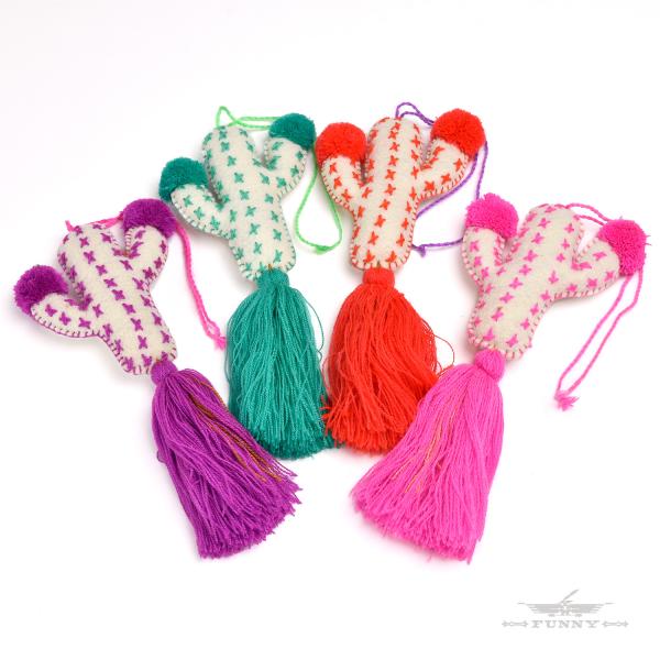 【品名】CHIAPAS DOLL CUCTUS FRINGE CHARM（チアパスドール サボテンフリンジチャーム）【サイズ】全長：約23cm（吊り紐を含まない）※手作りのため個体差が生じます。