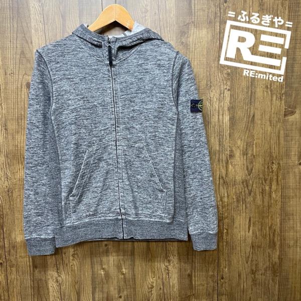 "ご覧いただきありがとうございます。【古着屋リミテッド】です。【サイズ】表記サイズ：14/164着丈：59cm身幅：46cm肩幅：40cm袖丈：60cm※誤差はご承知おきください【商品説明】商品名：14/164 STONE ISLAND j...