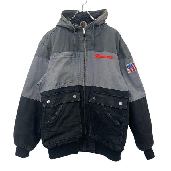 アメリカをメインに世界各地から直輸入する古着屋C4（シーフォー）は、小売店を通さず、直接お客様へお届けできる為、激安卸価格となっております。さらに￥3,980以上お買い上げは送料無料です。