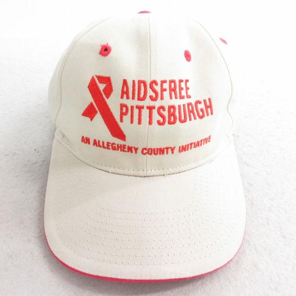 【商品番号】　nc25071996【商品名】　中古 キャップ AIDS FREE 刺繍 薄ベージュ【表記サイズ】　ONE SIZE【実寸サイズ】　頭周り60から66cm　深さ12cm【素材】　コットン100％【程度】　A【コンディション】　...