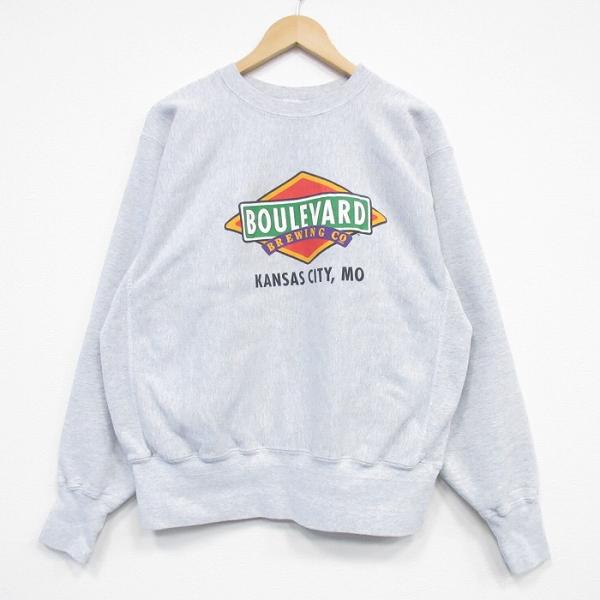 【表記サイズ】　M【実寸サイズ】　着丈（肩から裾）66cm　着幅（脇から脇）63cm　肩幅50cm　肩袖丈（肩から袖先）62cm　脇袖丈（脇から袖先）61cm【素材】　コットン95%、ポリエステル5%【程度】　B【コンディション】　汚れ【仕...