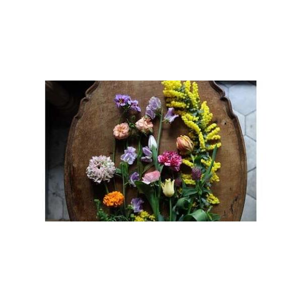 ■ 容量　＜サイズ＞　約高さ50cm　（表記サイズはおおよその最長サイズとなり、さまざまなサイズがまとまったセットとなります）　　＜保管方法＞・陽の当たらない涼しい場所に飾ってください。　・花瓶の水が濁ったら花瓶を洗って綺麗な水に入れ替え、...