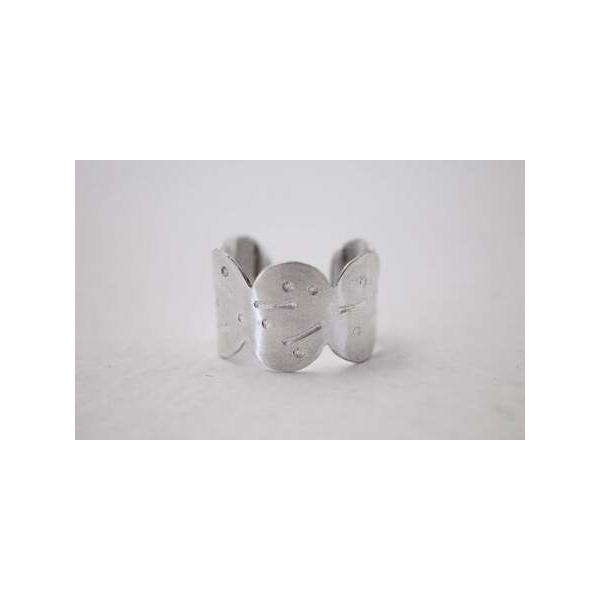 ■ 容量　1個　・本体部分：直径約1.5cm、幅約1cm、厚み約0.5mm　・開口部分：約4mm（調整可能）■ 配送について　寄附確認後、30営業日以内に発送予定　年末年始（12月・1月）は寄附確認後、60営業日以内に発送予定　※天候や発送...