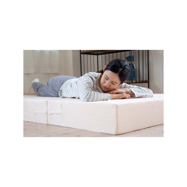 ■ 容量　マットレス セミダブル×1枚　※三つ折り　　【 広げた状態 】　幅 約120cm×長さ 約195cm×厚さ 約17cm　【 たたんだ状態 】　幅 約120cm×長さ 約65cm×厚さ 約51cm　【 硬さ 】　150N　【 密度 ...