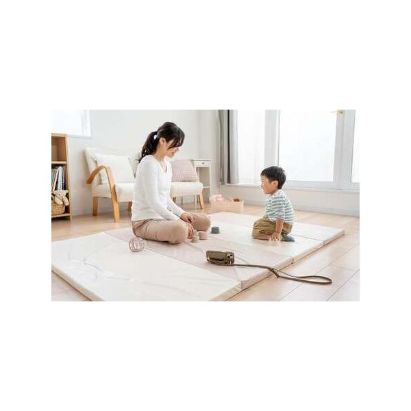 ■ 容量　ベビープレイマット（レギュラー）×1枚　※ラテ×アイボリー　　【 広げた状態 】　厚さ：約4cm　巾：約70cm　長さ：約180cm　　【 たたんだ状態 】　幅約：70cm　長さ；約45cm　厚さ：約16cm　　■硬さ：240N　...