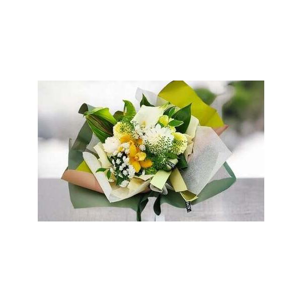 ■ 容量　使用花材によってサイズは変動します。　　▼カラーバリエーション　ホワイトグリーン系■ 配送について　寄附確認後、30営業日以内に発送予定　年末年始（12月・1月）は寄附確認後、60営業日以内に発送予定　※天候や発送状況により多少前...