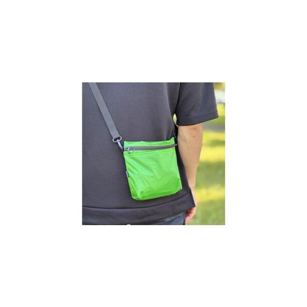 ■ 容量　【カラー】　・緑　【サイズ】　上辺：20cm　下辺：16cm　高さ：16.5cm　マチ：4.5cm　【ショルダーストラップの長さ】　70cm?134cm　【重量】　ポーチ部分のみ：21g　　ショルダーストラップ込み：45g　【カラ...