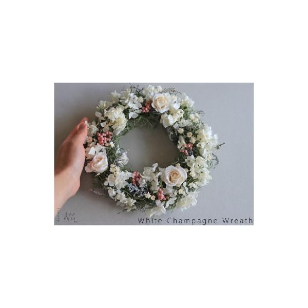 ■ 容量　●サイズ：直径20cmベース使用　仕上がりは大体22〜23cm前後です。　●素材：プリザーブドフラワー　●室内用　　タイプ：【常温】